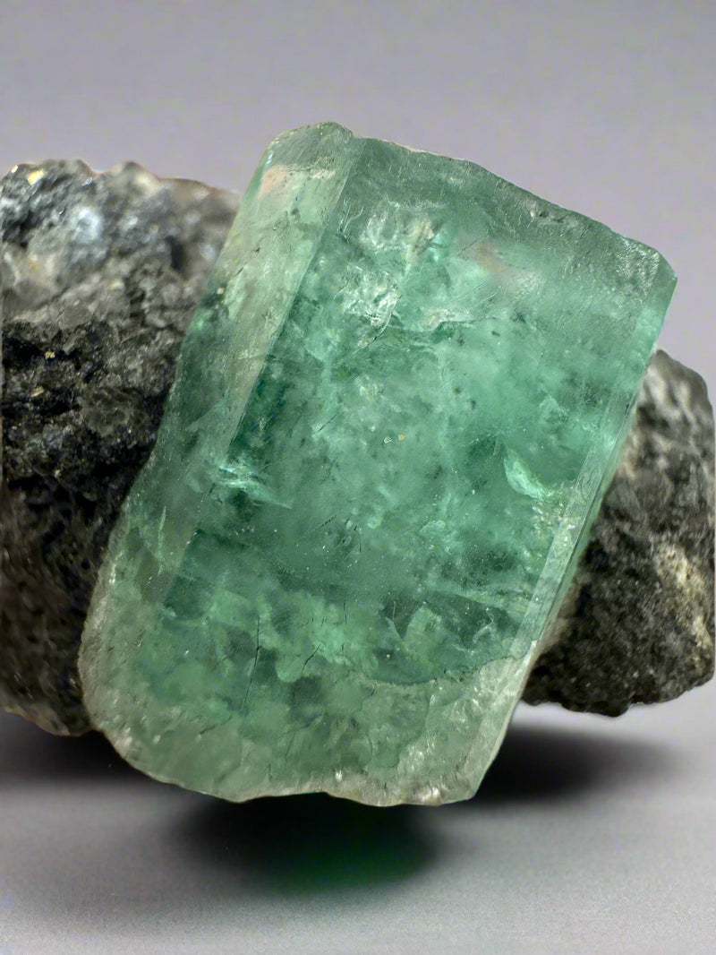 Raw Natural Emerald For Sale | Uncut Rough Emeralds Specimens